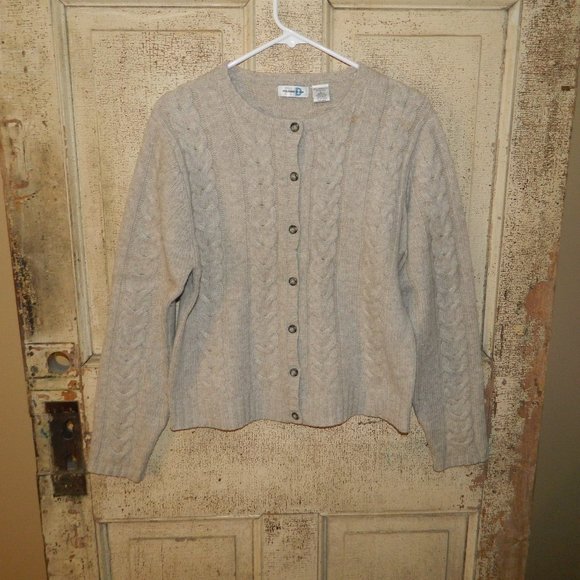 Paul Harris Design | Sweaters | Paul Harris Design Beige Cable Knit ...